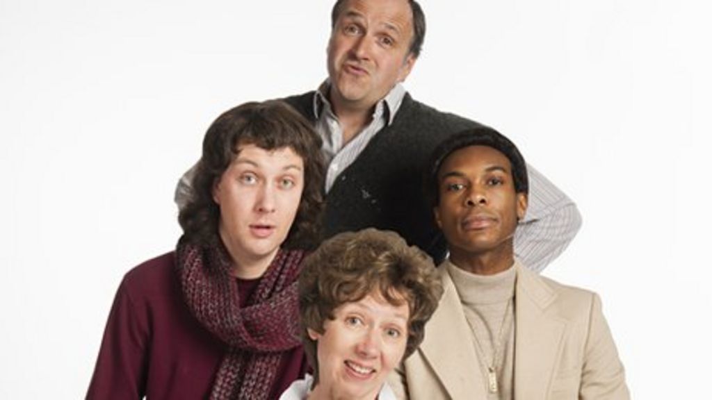 Rising Damp to return on stage with UK tour - BBC News