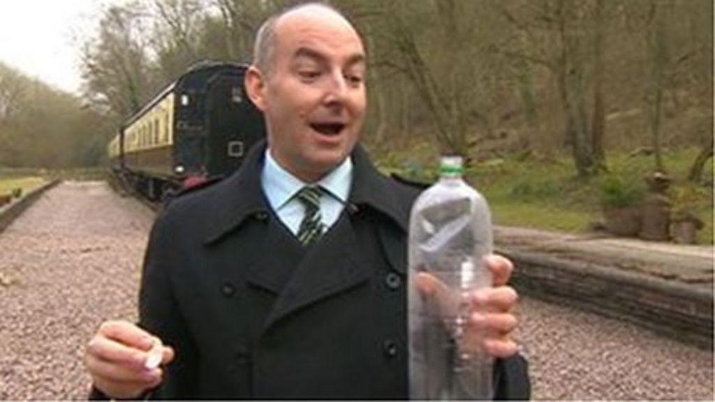 David Gregory-Kumar: Declassified technology tackles smelly feet - BBC News