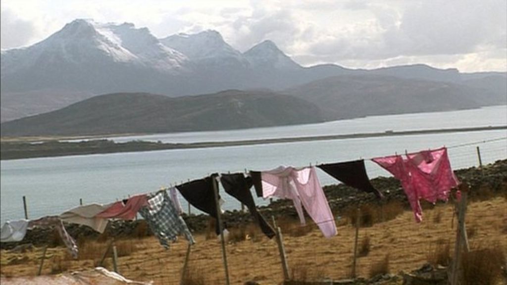 Evicted Sutherland crofter: 'We're in the Clearances' - BBC News