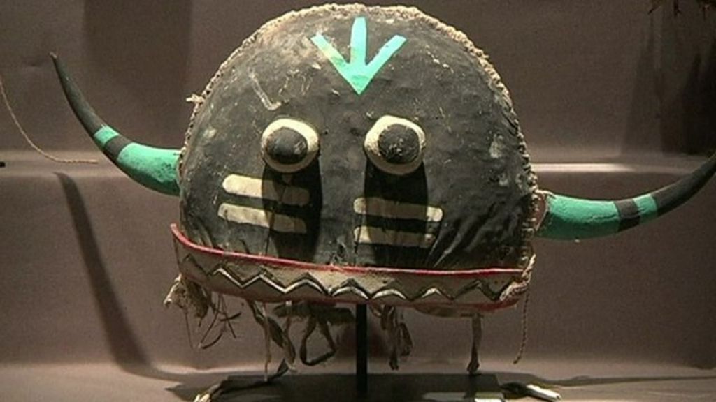 Sacred native American tribal masks sold at Paris auction - BBC News