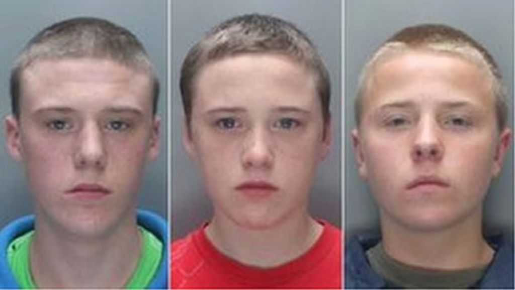 Teenagers sentenced after homeless man murdered in Liverpool - BBC News