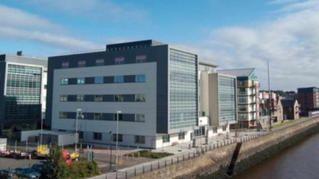 Dundee computer games company to double its staff to 50 - BBC News