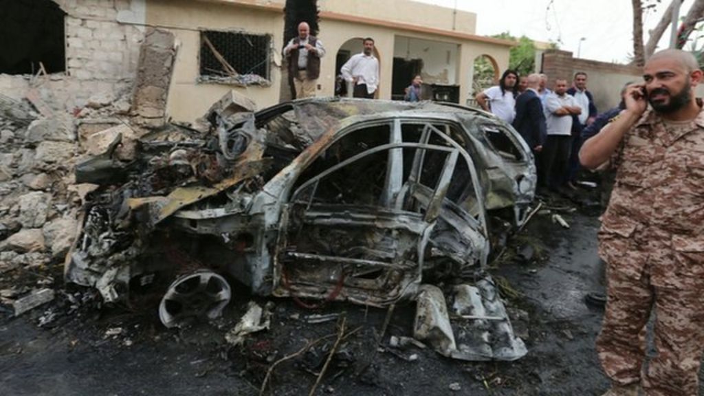 France condemns Libya embassy attack - BBC News