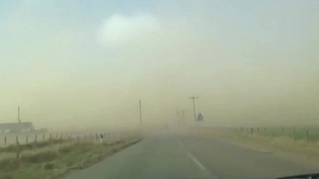 'Zero visibility' in Scotland sandstorm - BBC News