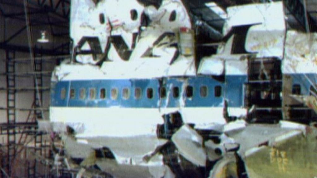 Lockerbie wreckage parts returned to Scotland - BBC News