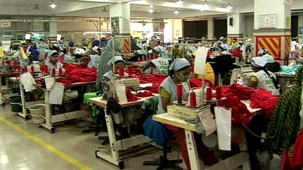 Dhaka factory collapse: Can clothes industry change? - BBC News