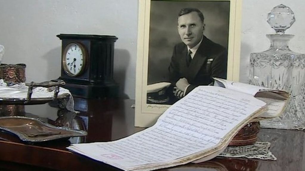 Top mathematician solves WW2 letters cipher mystery - BBC News