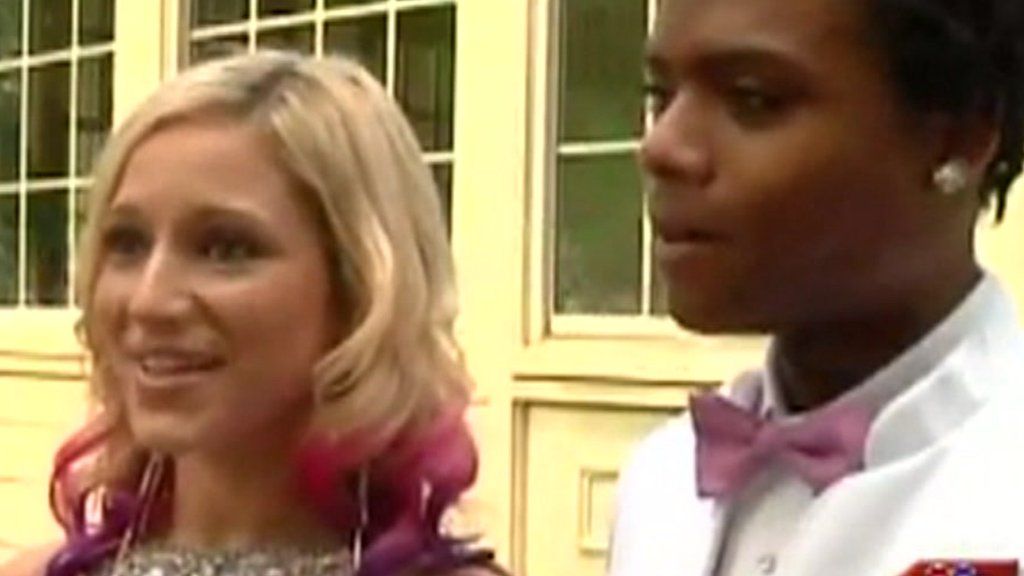 Georgia school holds first racially mixed prom - BBC Newsround