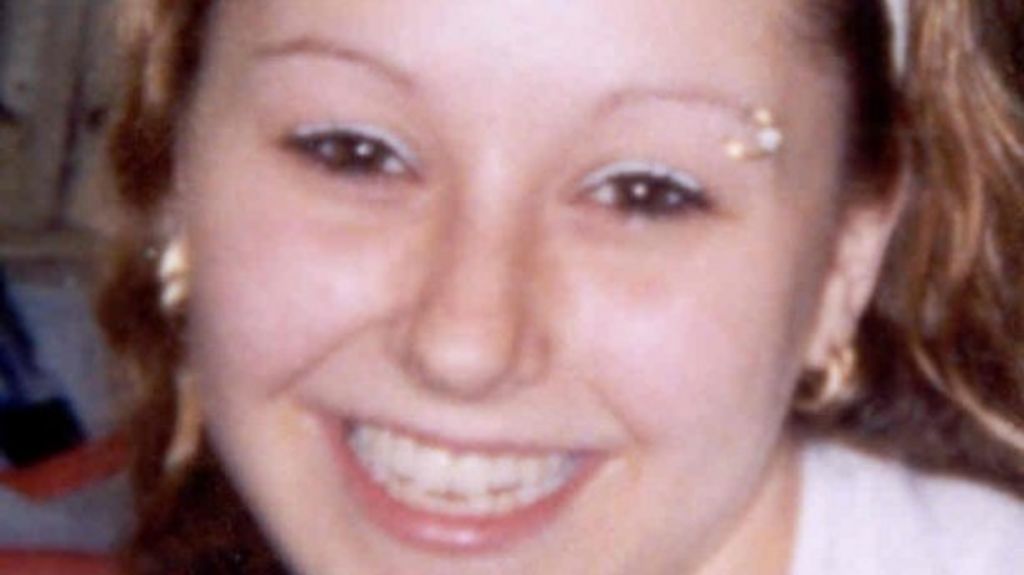 'Help me, I'm Amanda Berry' - 911 call - BBC News