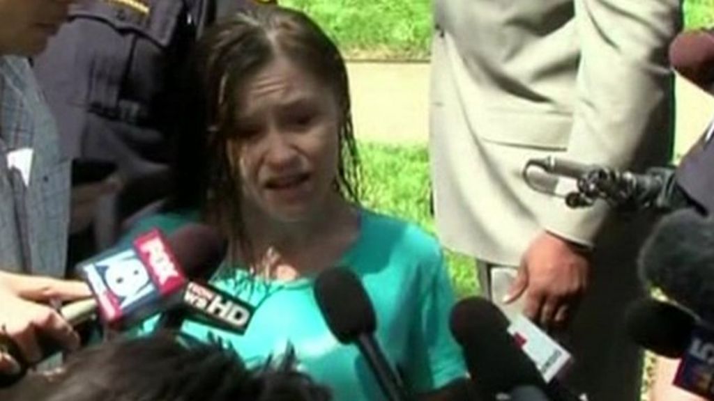 Amanda Berry's family asks for 'privacy to recover' - BBC News