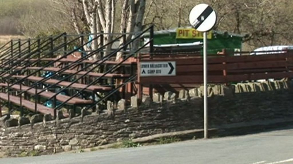 Manx government says no plans for Isle of Man speed limit - BBC News