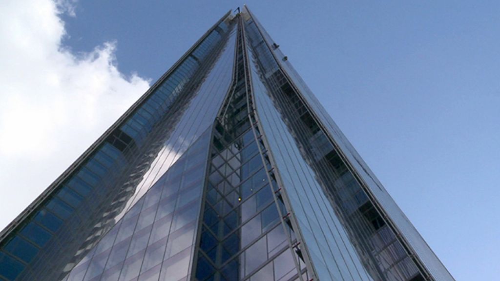 London Shard's augmented reality telescopes - BBC News