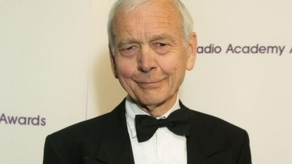 Humphrys praises Entwistle's honesty and grace - BBC News