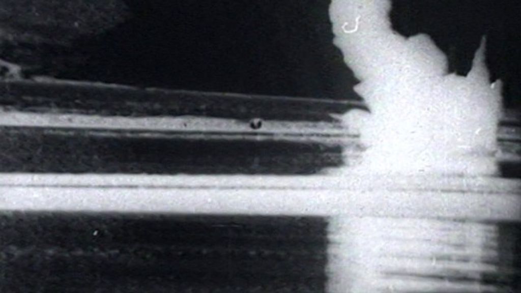 Dambusters bouncing bomb tested - BBC News