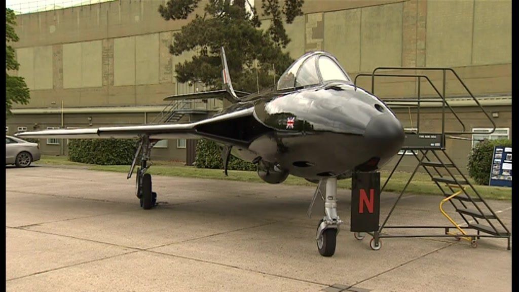 Black Arrows founder reunited with restored Hawker Hunter - BBC News