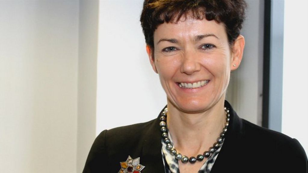 Alison Nimmo on 'girl power' on London 2012 sites - BBC News