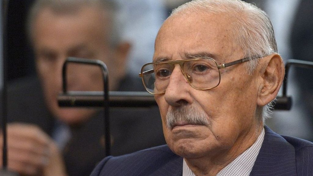 In pictures: Jorge Rafael Videla - BBC News