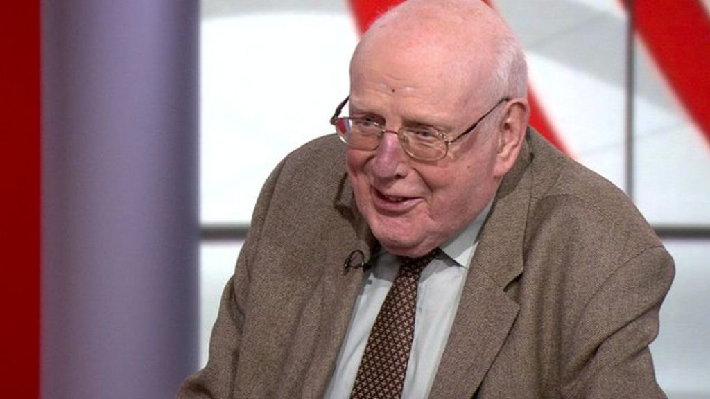 Frank Williams pays tribute to Bill Pertwee - BBC News