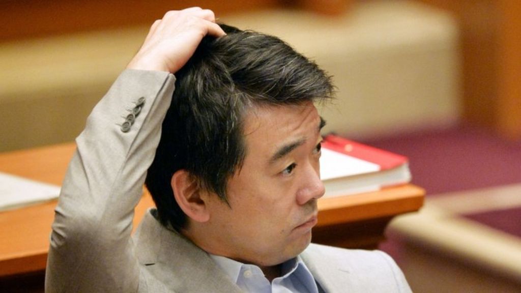 Osaka mayor Hashimoto in snap election call - BBC News