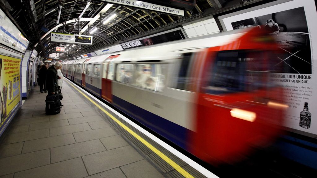 Northern and Bakerloo lines will not stop at Embankment - BBC News