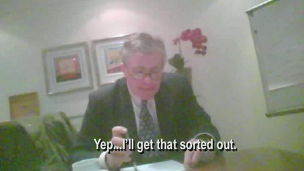 Patrick Mercer: Panorama footage of sting - BBC News