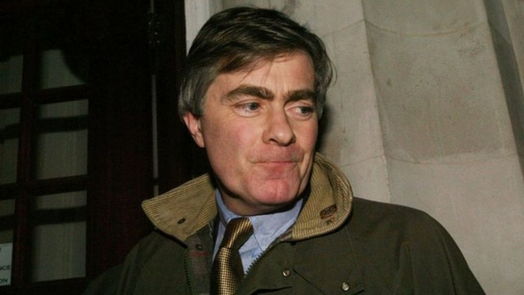 MP Patrick Mercer 'offered Commons security pass' - BBC News