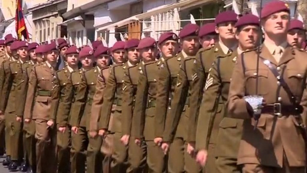 23 Engineer Regiment exercises freedom of Woodbridge - BBC News