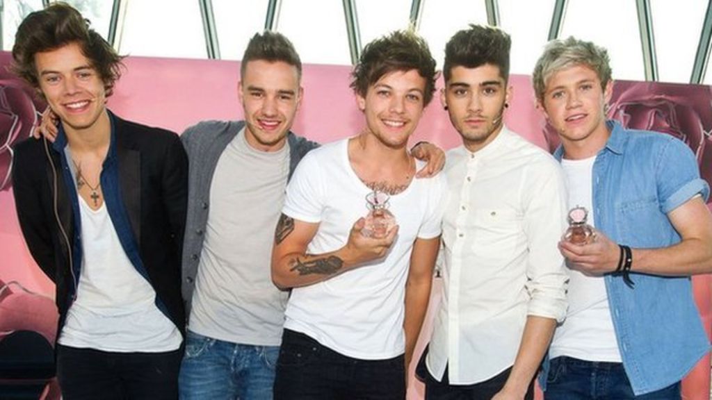 One Direction perfume, Our Moment, launched - BBC Newsround