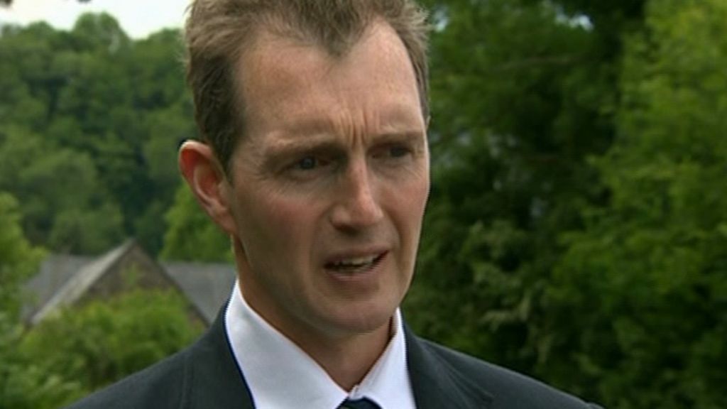 Welsh Conservatives rebel reshuffle surprises MP David Davis - BBC News