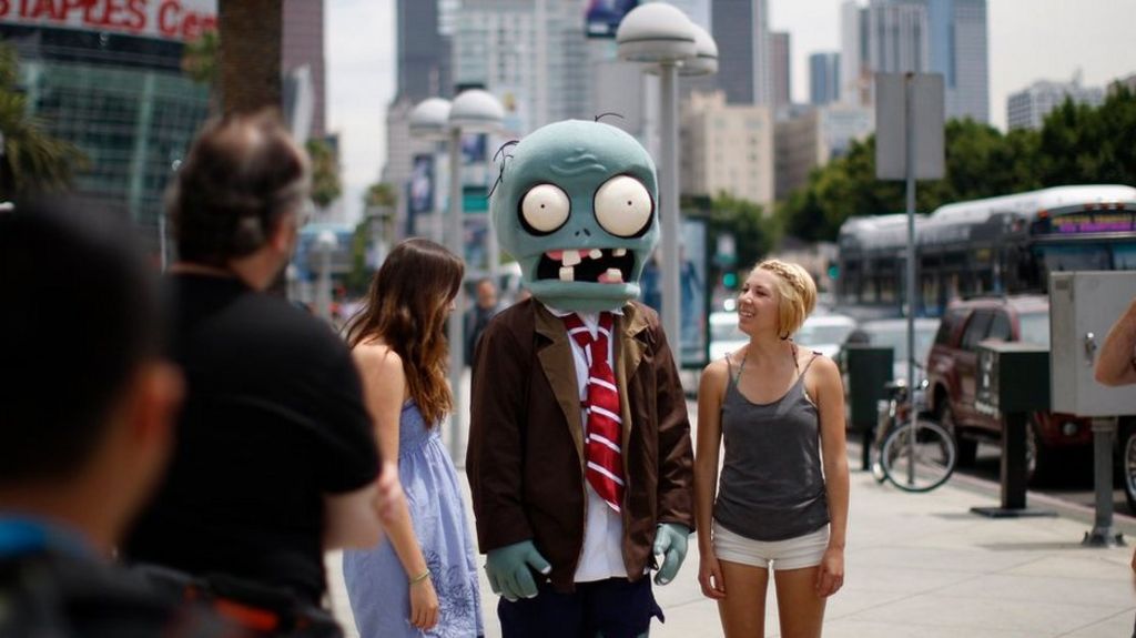 Day in pictures: 12 June 2013 - BBC News