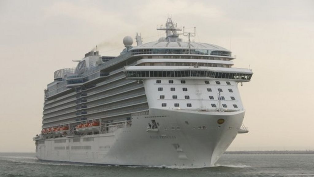 Live: Duchess names Royal Princess ship - BBC News