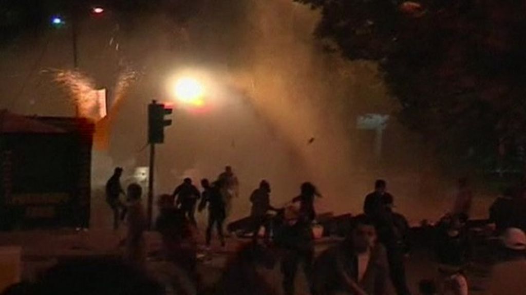 Turkey unrest: More clashes ahead of trade union strike - BBC News