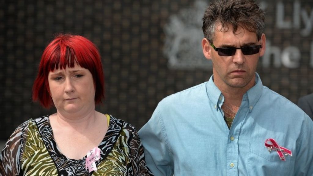 Abuse images: Cameron to meet April Jones parents - BBC News