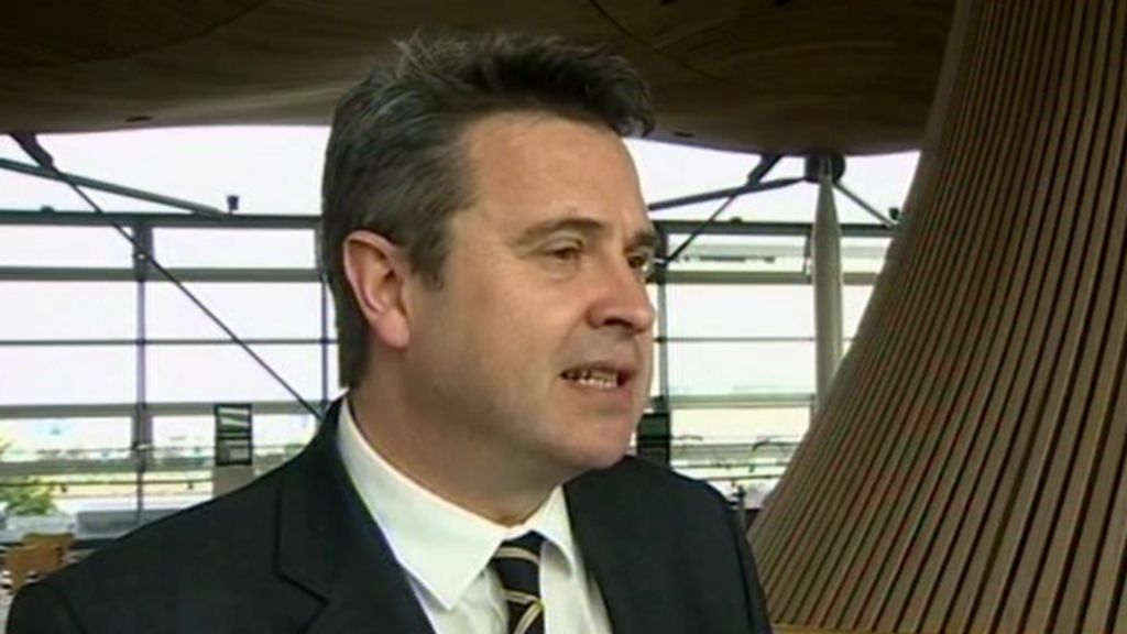 New Welsh Education Minister Huw Lewis' big decisions - BBC News