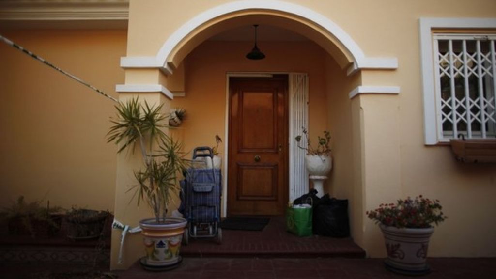 Family die in Spain 'murder-suicide' - BBC News