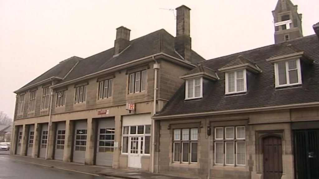 Carlisle's old fire station could become arts centre - BBC News