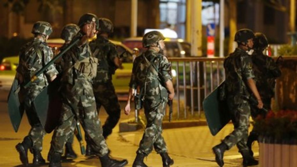 China media: Xinjiang warning - BBC News