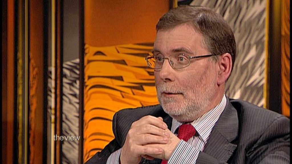 Nelson McCausland: Stepping aside 'bizarre suggestion' - BBC News