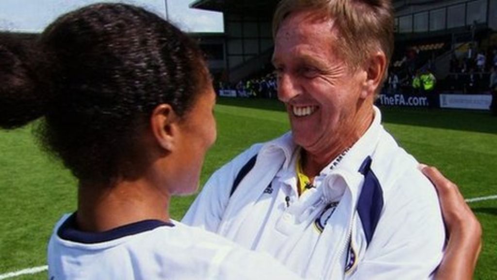 Women's Euro 2013: Rachel Yankey disguised herself as a boy - BBC Sport
