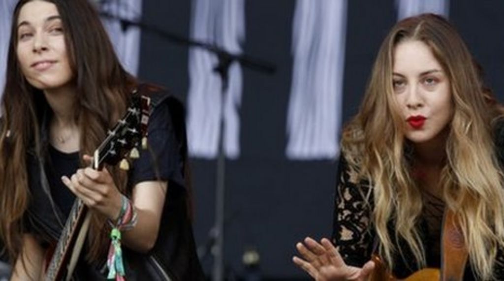 Haim singer on diabetes affecting her performance - BBC News