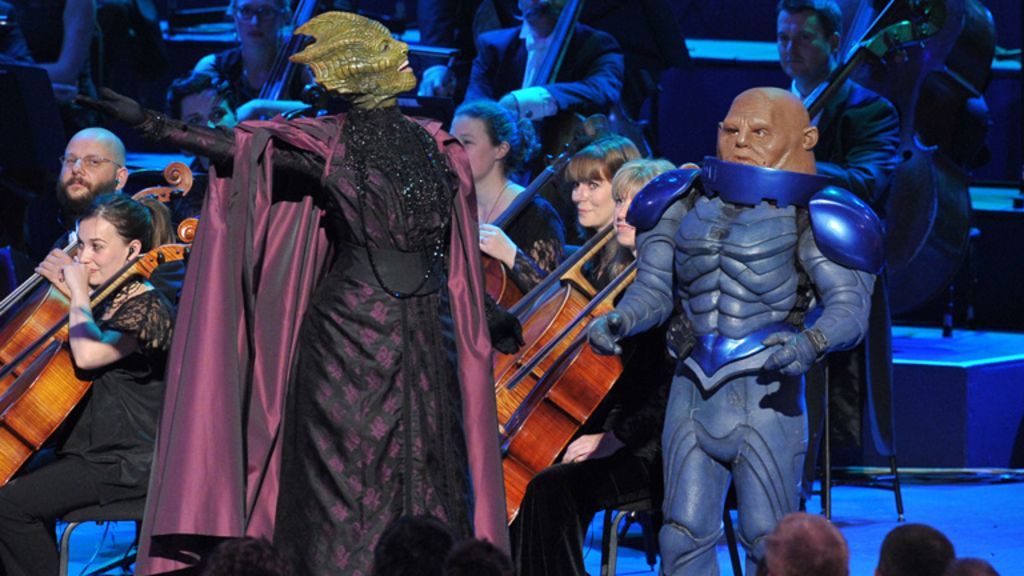 Doctor Who Prom celebrates old and new - BBC News