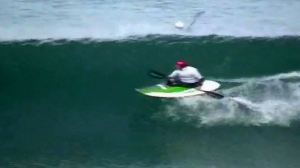 Londonderry teenager Jake King is new world surf kayak champ - BBC News