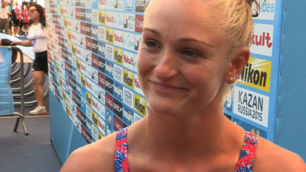 World Diving Championships: Sarah Barrow takes fourth for GB - BBC Sport