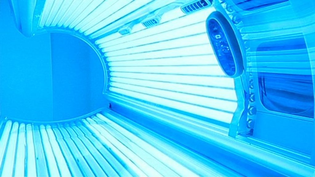 Calls for stricter sun bed rules in England - BBC Newsround