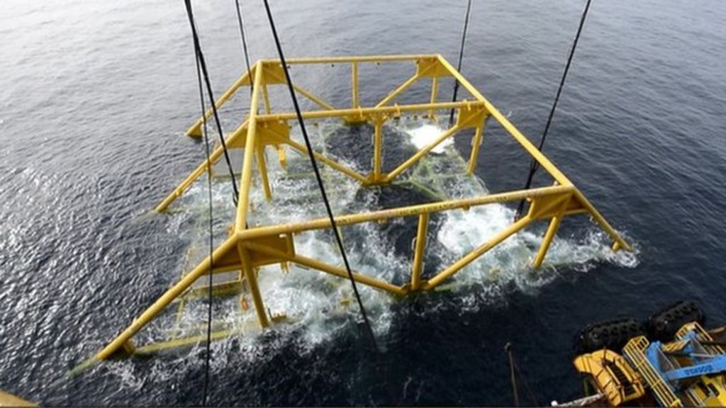 Giant gas platform sunk: Time-lapse footage - BBC News