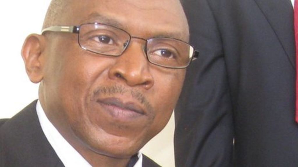 Agathon Rwasa: Burundi ex-rebel leaves hiding - BBC News