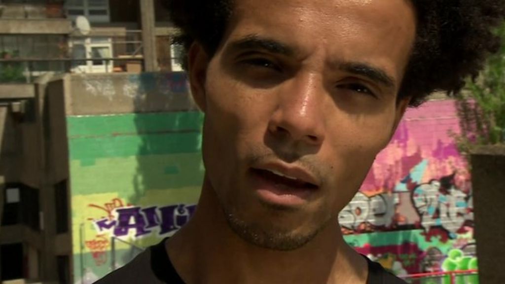 History of hip hop in two minutes - BBC News