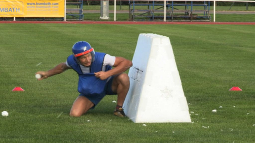 Winter Olympics: Team GB compete in epic snowball fight - BBC Sport