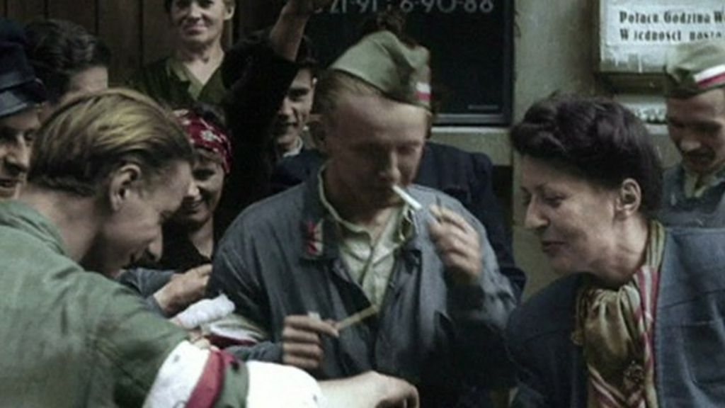 Warsaw Uprising: Historical footage remastered - BBC News