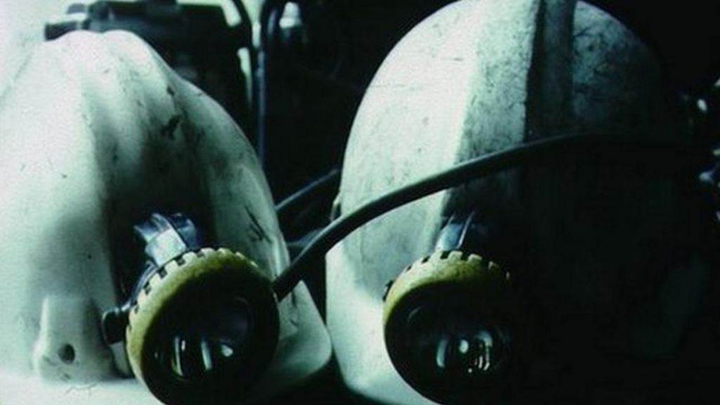 Unity Mine, Cwmgwrach, workers in further wait over job cuts - BBC News